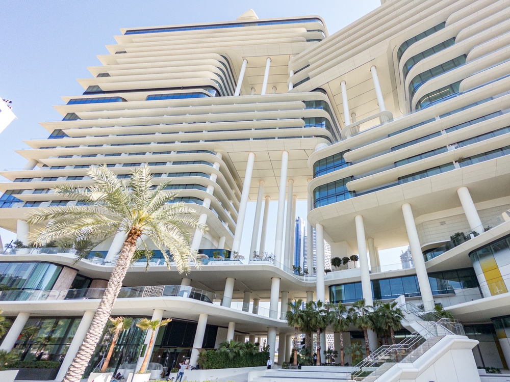 L'Hôtellerie et ses tendances en 2024 ! l’EHL nous dit tout ! - Alotel